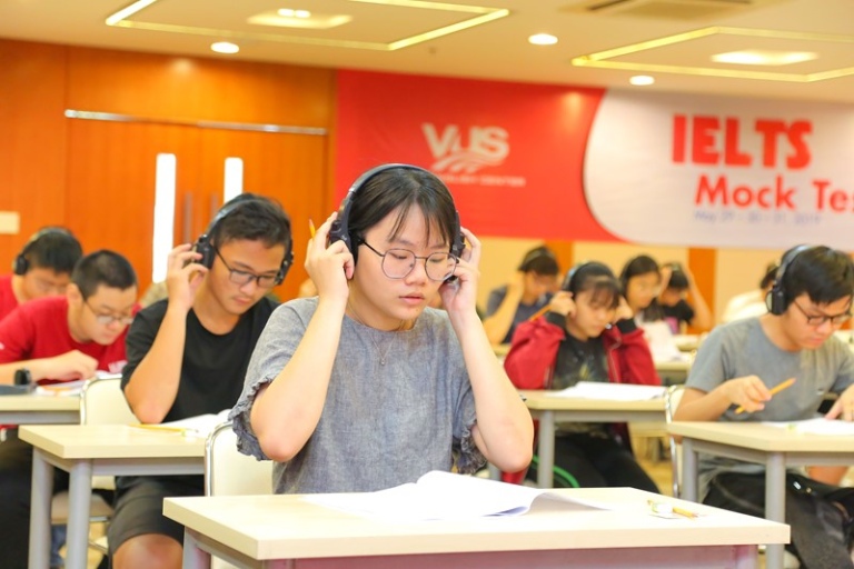 TOP 13 Trung tâm luyện thi IELTS cấp tốc TPHCM hàng đầu 2025