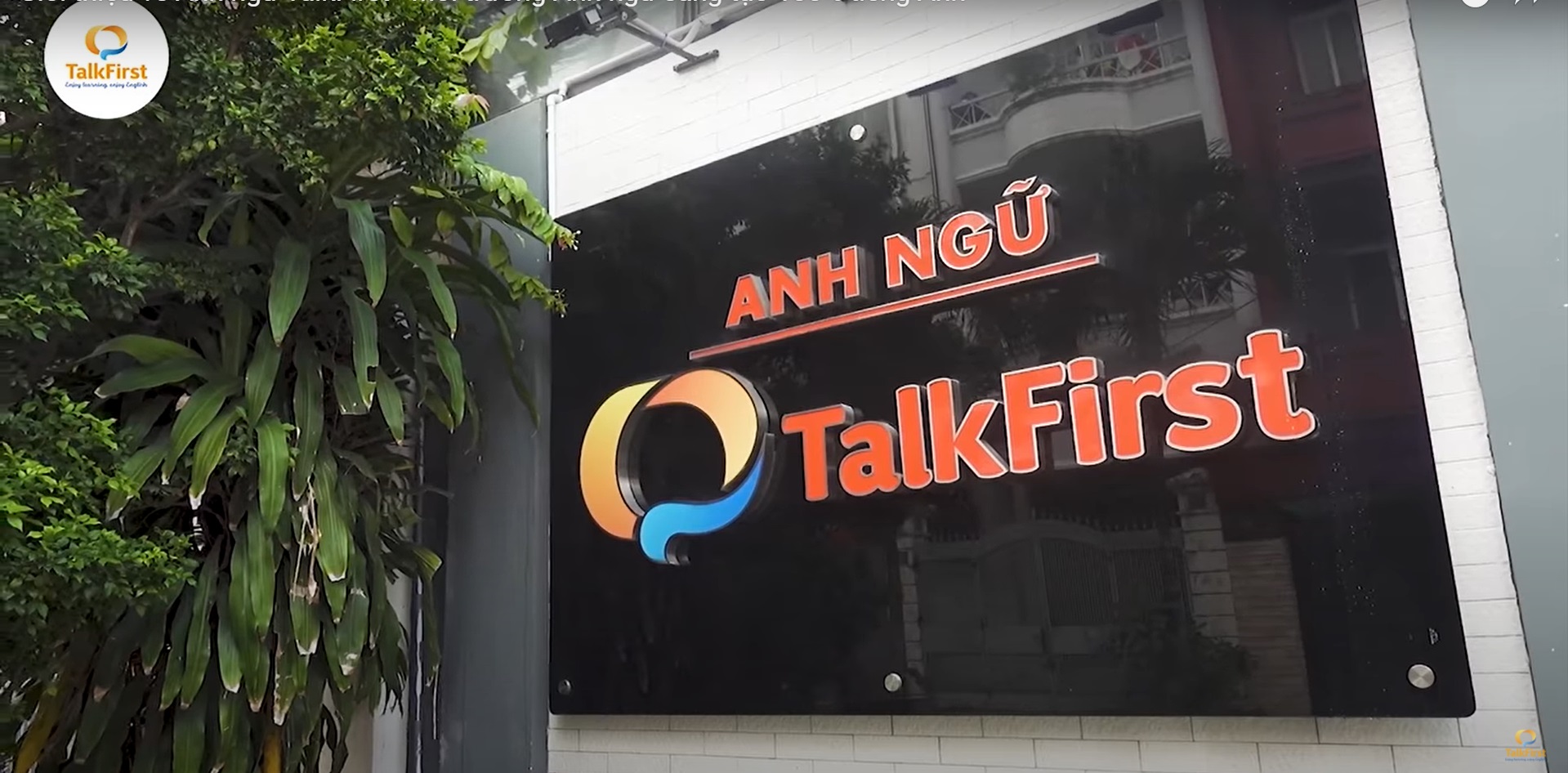 Talk about your school - Bài mẫu IELTS Speaking Part 1 & 2 - TalkFirst