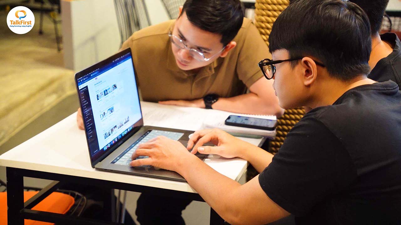 TalkFirst IT Club với chủ đề “Hackathon & Start-up Pitching” - TalkFirst